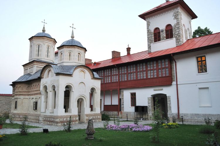 House of the Dragon: The Basarab Princes of Wallachia and the Legend of ...